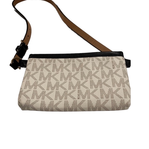 MICHAEL Michael Kors | Bags | Michael Kors Mk Logo Crossbody | Poshmark